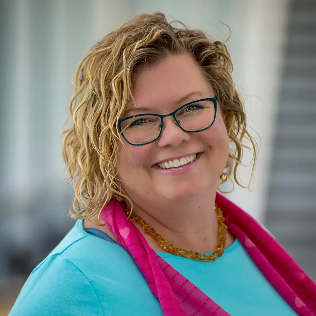 Theresa Skaar — The Speaker Lab